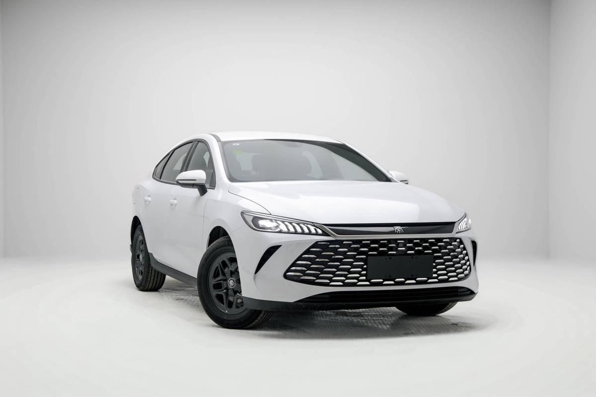 2025 Byd Qin Plus DM-i Lead Version — Specs & Photos | Legend Motors ...