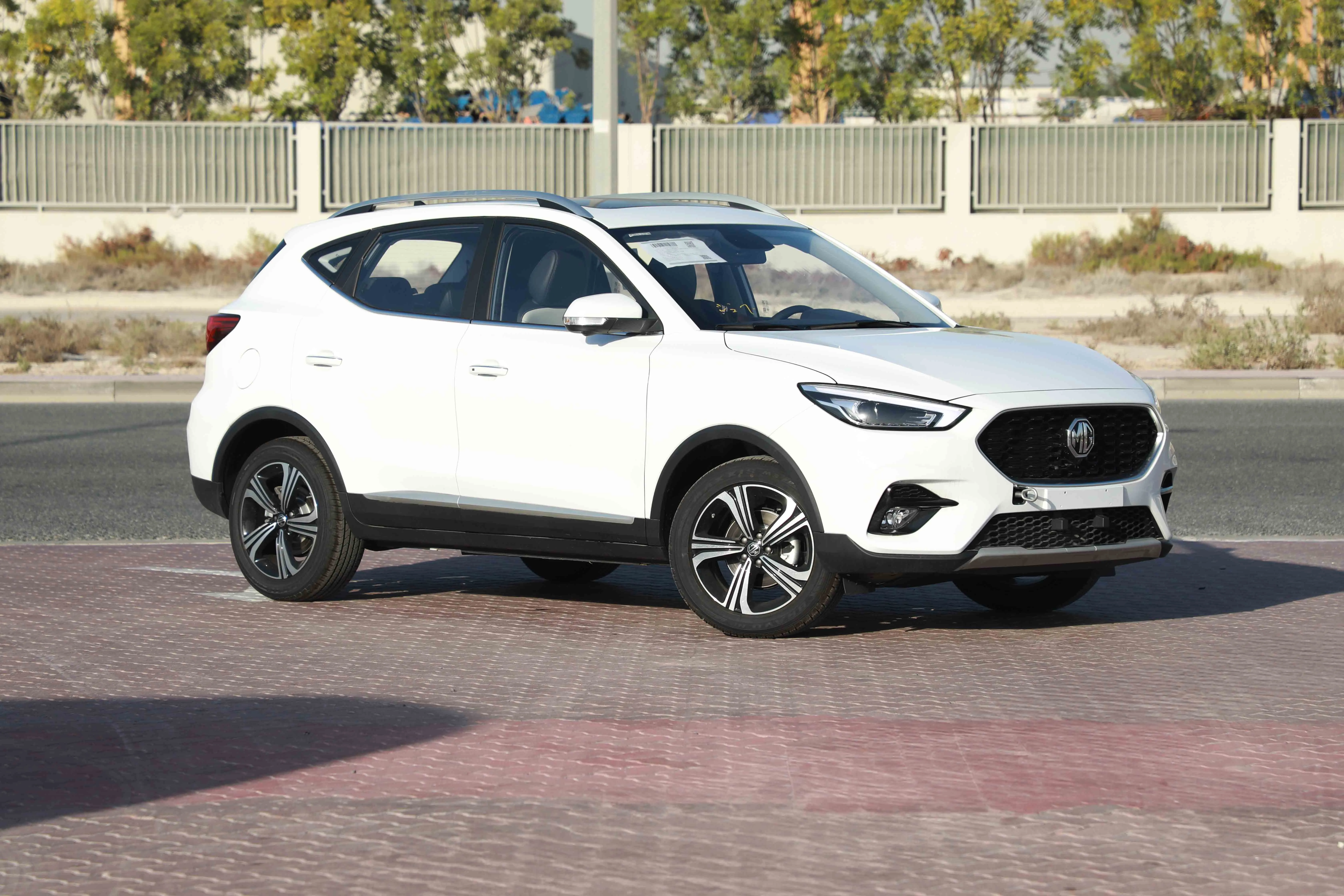 MG ZS Guides Specs Features Interior Galleries Export Ready | Legend ...