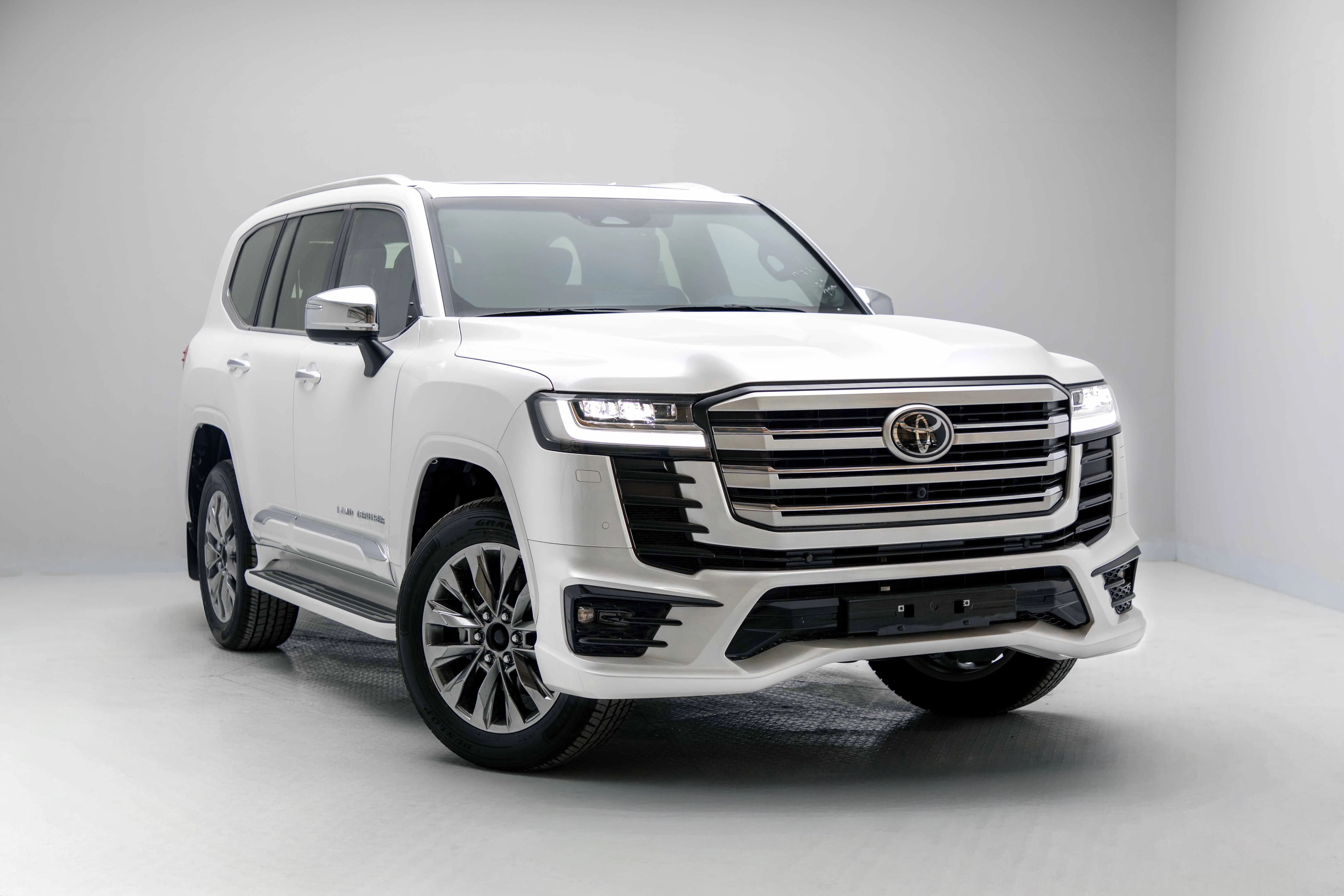TOYOTA LAND CRUISER Guides Specs Features Interior Galleries Export ...
